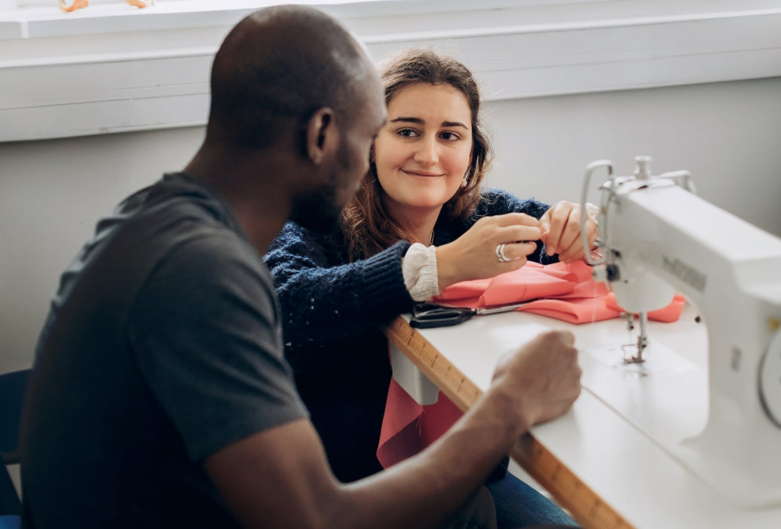 Définition prostitution - Aux captifs, la libération